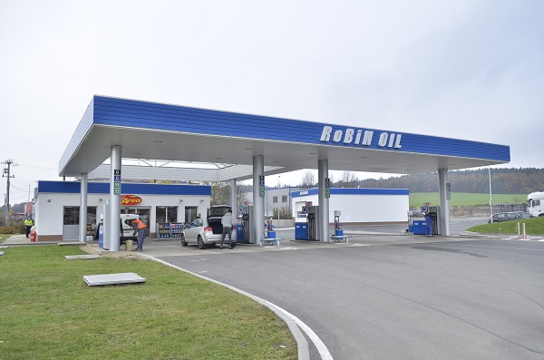 RoBiN Oil, Mýto - Kamiony, myčka a domácí housky - Petrol.cz