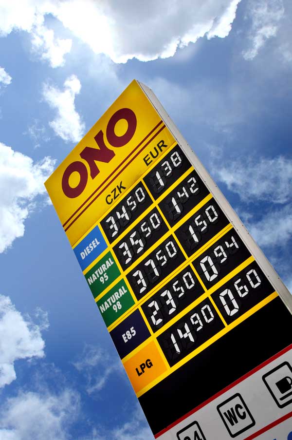 Síť čerpacích stanic Ono vydělala loni bratrům Ondrům miliony - Petrol.cz