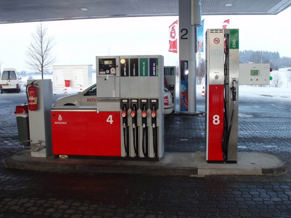 RWE a Benzina postaví tři CNG plnicí stanice - Petrol.cz